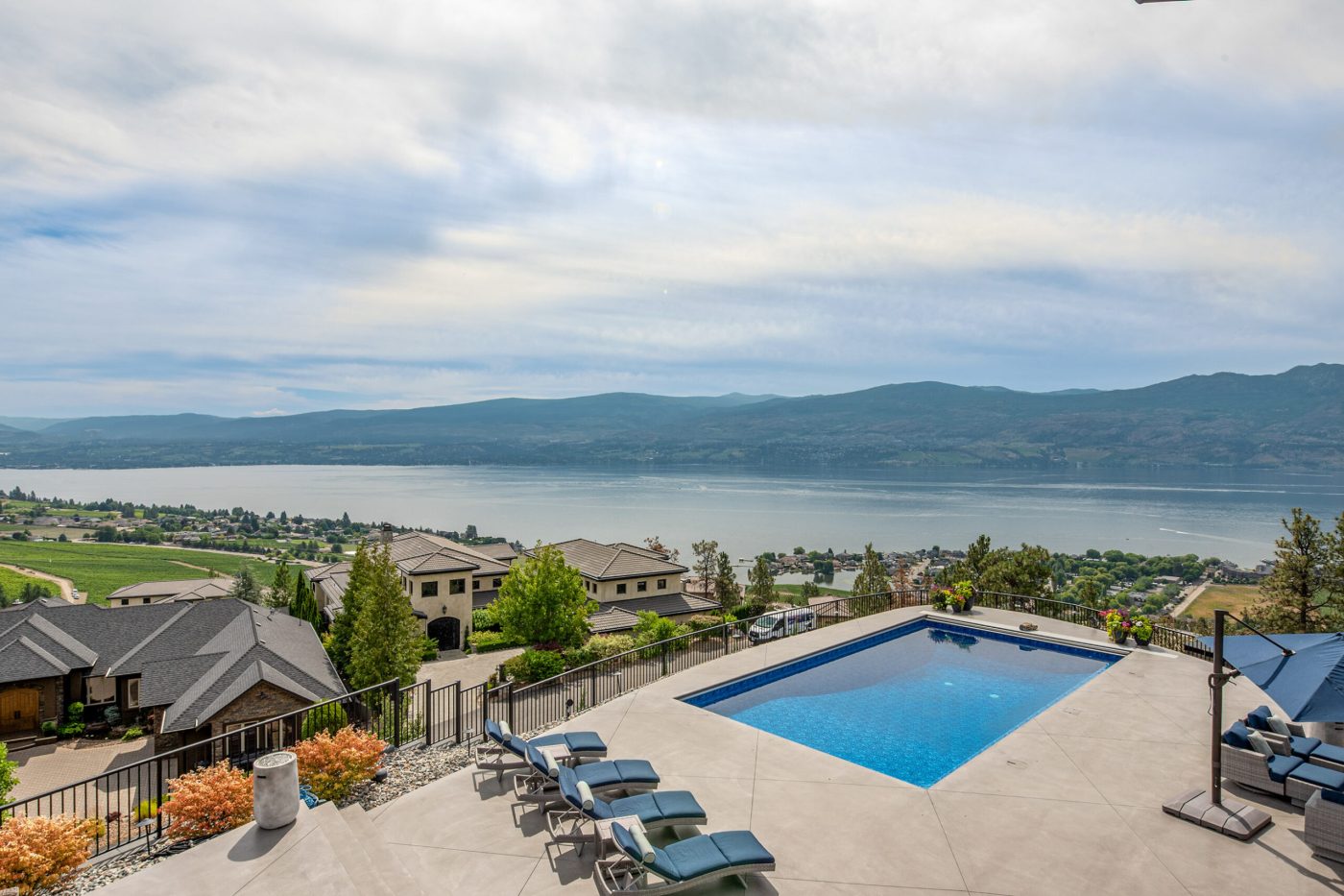 1520 Vineyard Drive, West Kelowna, BC, V4T 2Y7 - Jane Hoffman Realty